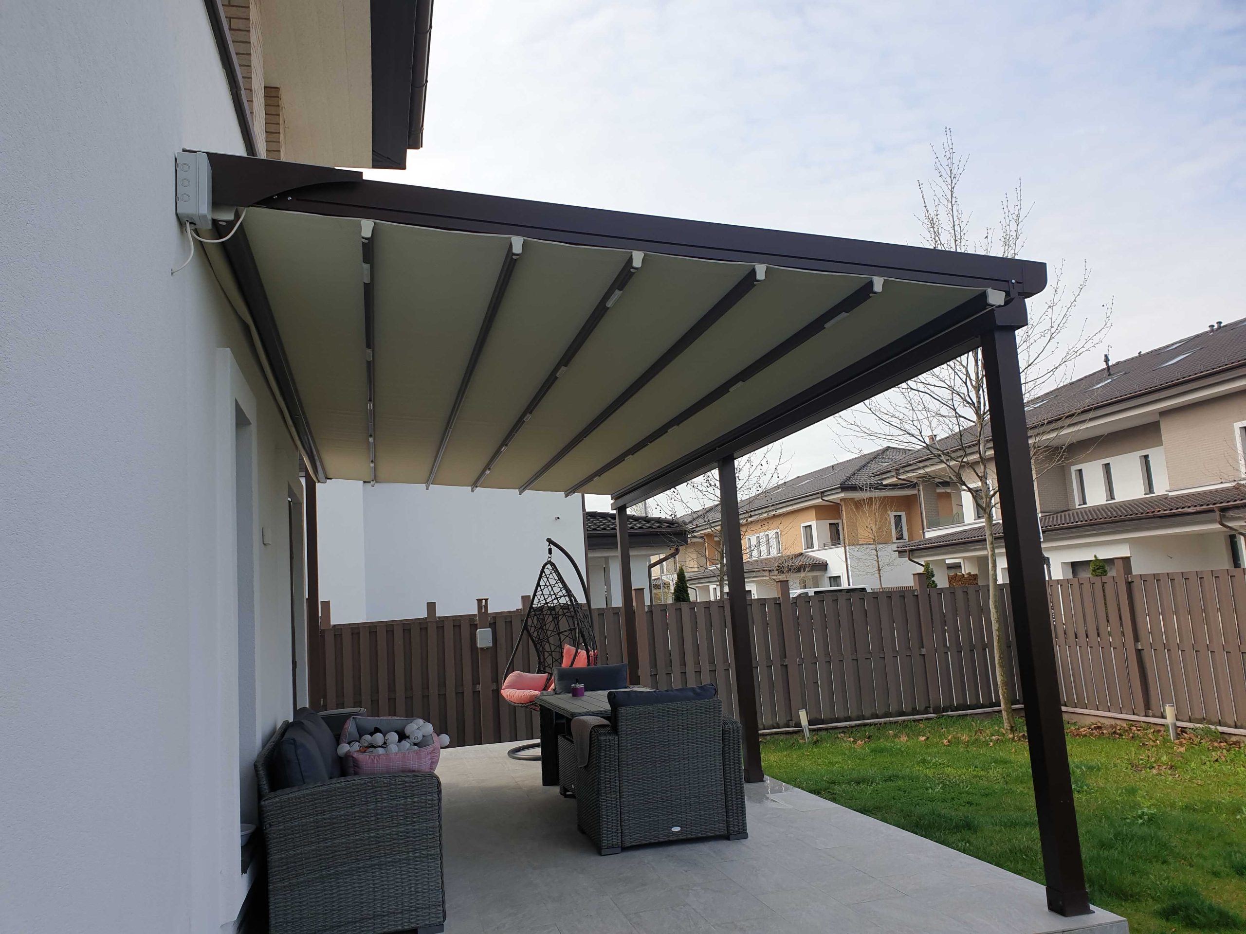 Pergole retractabile din aluminiu | Acoperisuri cu pergola | Confort System